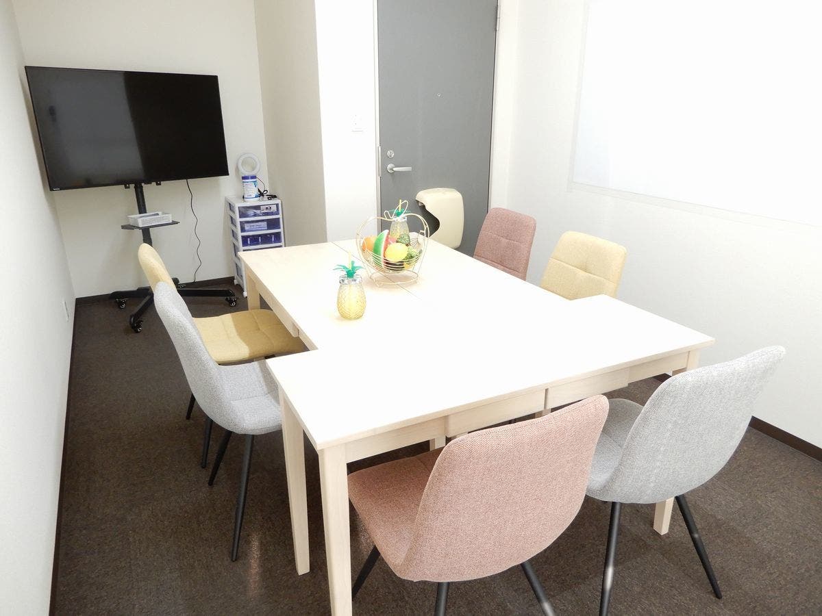 ＜フルーツ会議室🍋京都駅前＞【室内動画あり】高評価⭐️ｲﾝﾎﾞｲｽ⭐️ｴﾚﾍﾞｰﾀｰ・土足可⭐️ 区役所北隣⭐️ 陽あり角部屋の写真6