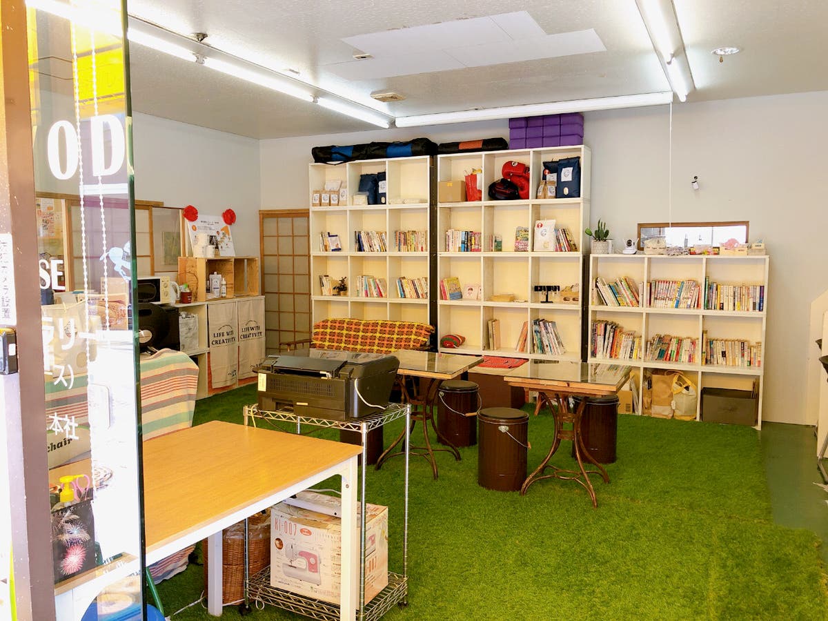 ファミリー会・パーティー・ママ会・撮影会・映画上映会・会議利用などに黄色いテントが目印！みんなの秘密基地レンタルスぺース♪の写真3