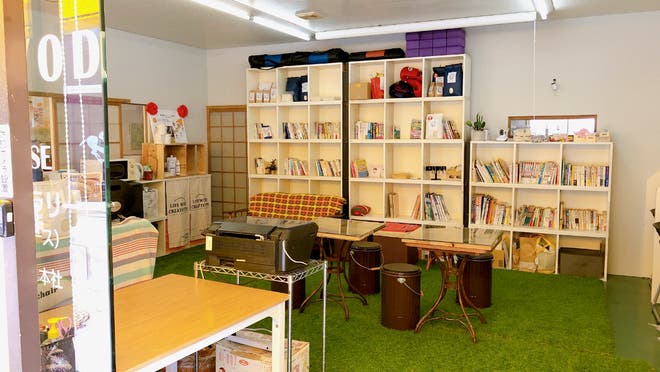 ファミリー会・パーティー・ママ会・撮影会・映画上映会・会議利用などに黄色いテントが目印!みんなの秘密基地レンタルスぺース♪の写真3