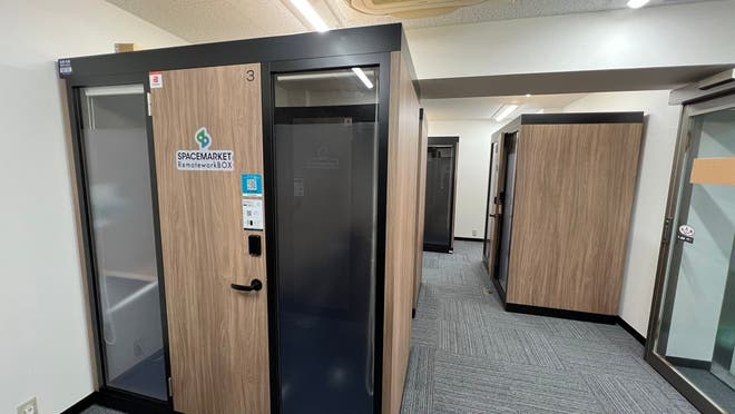 <RemoteworkBOX 共新ビル店【No.3】>完全個室⭐️Wi-Fi無料!/2時間以上の利用でお得!の写真1