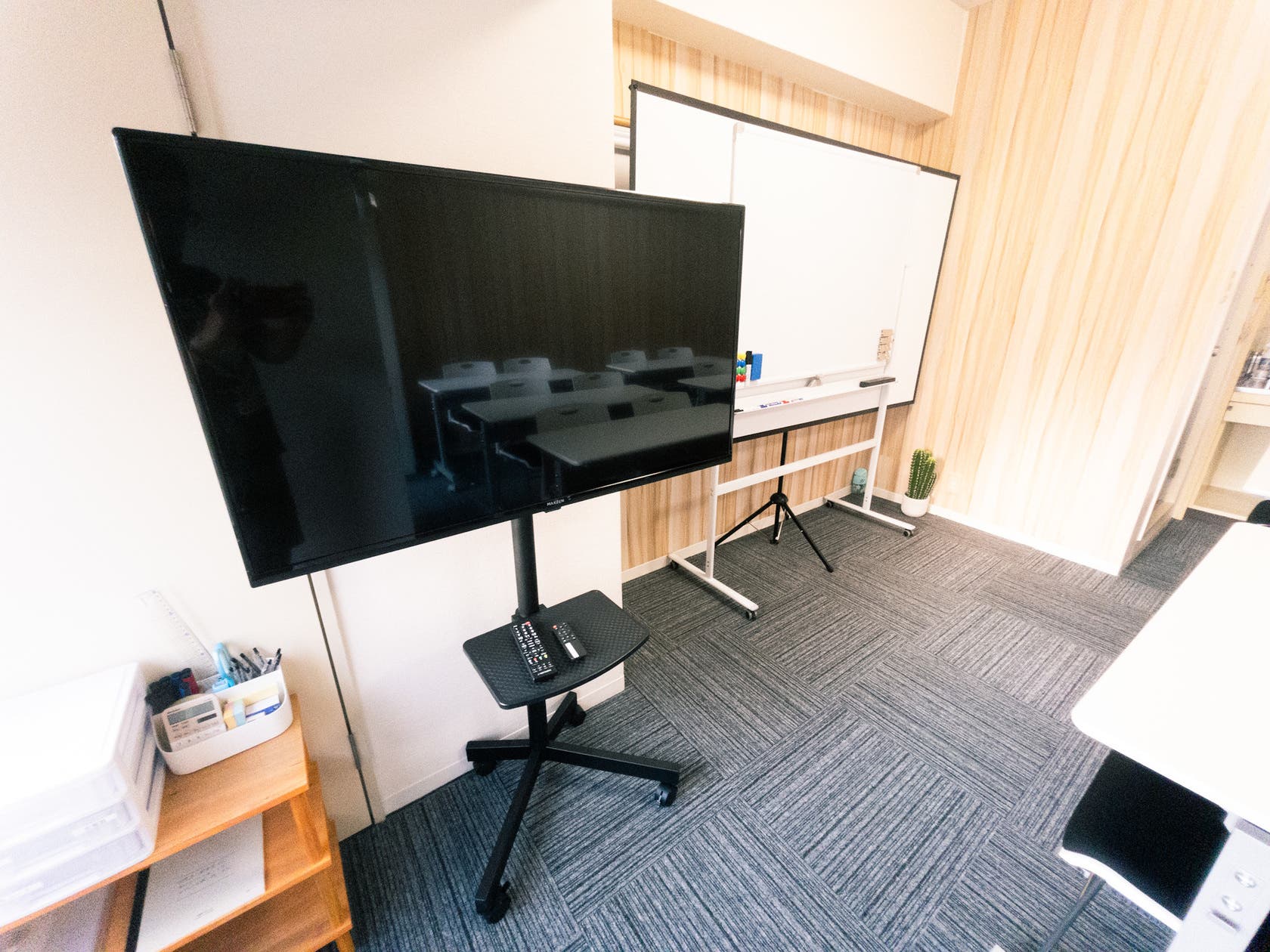 全身鏡◆新式エアコン◆中型冷蔵庫◆高速光◆ゴミ捨無料◆ドリンク豊富◆土足OKの写真12