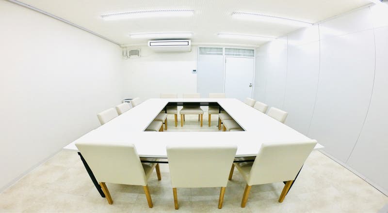 【JR目黒駅西口/権之助坂】より徒歩１分の貸会議室 / 懇親会スペース