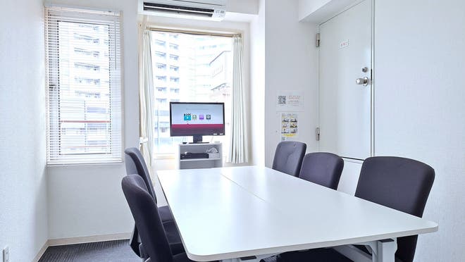 【Brenz横浜914】横浜駅東口徒歩2分★アクセス抜群★最上階9階シンプルで落ち着いた空間の写真1