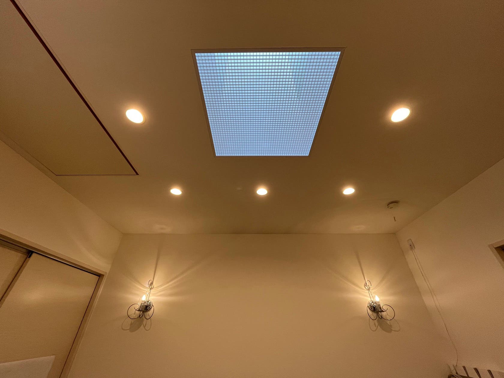 広い無料駐車場併設!【Room C 1～6名位のご利用に】面談・就職面接・勉強会・ヨガに! /レビューを書いて割引!の写真10