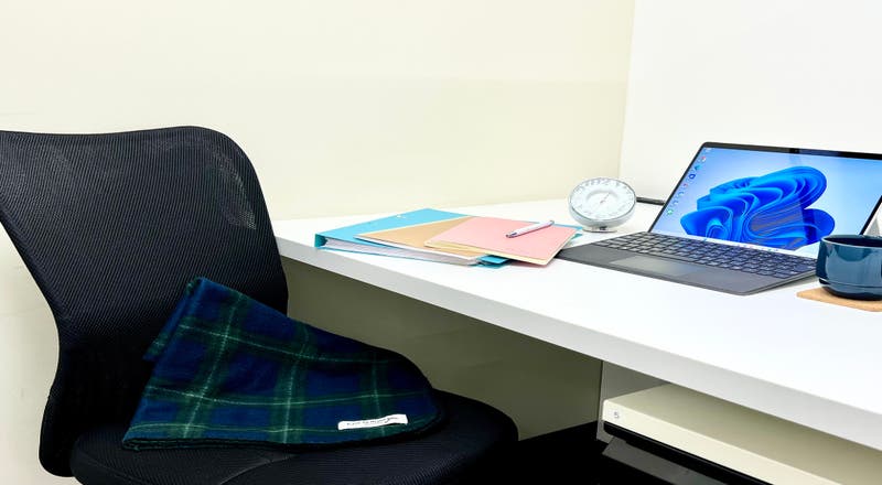モニター付　1名用広々半個室３🍀自習/Web会議/ちょっとした休憩など♪※完全個室ではありません※