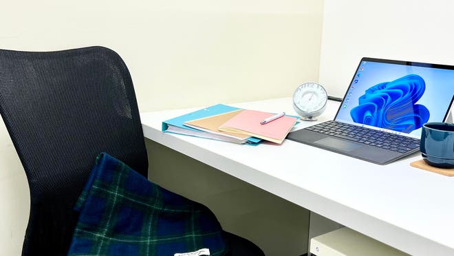 1名用広々ワイドブース③🍀自習/Web会議/ちょっとした休憩など♪※完全個室ではありません※(モニター備付)の写真1