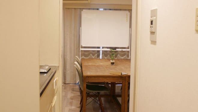 【公式予約】川越駅3分☆最大10名|木のぬくもり感じる落ち着いた個室|無料WiFi・モニター・ホワイトボード会議|面談・面接|の写真6