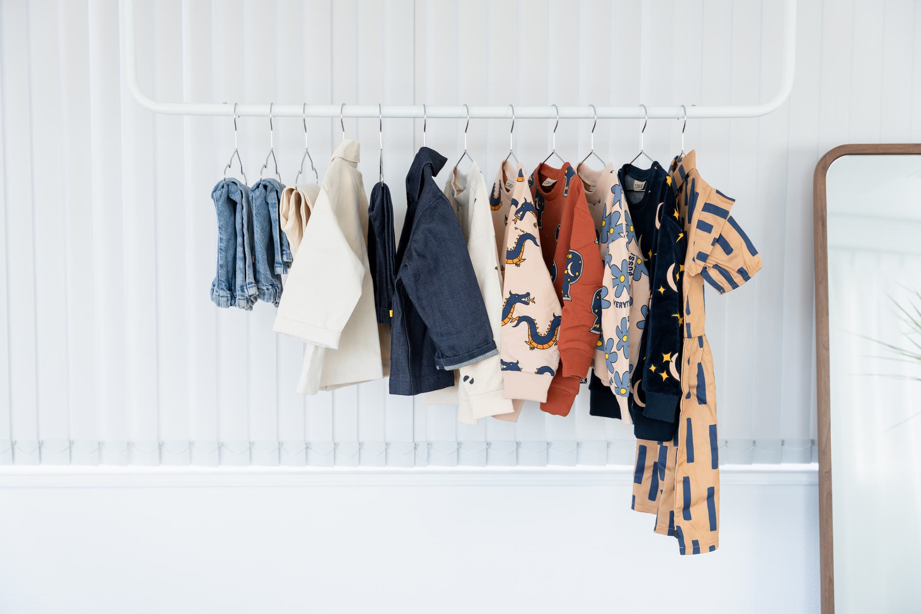 【NEW✨白いスタジオ】3面採光／自然光スタジオ／尼崎塚口には珍しいオシャレな雰囲気の撮影スタジオの写真5