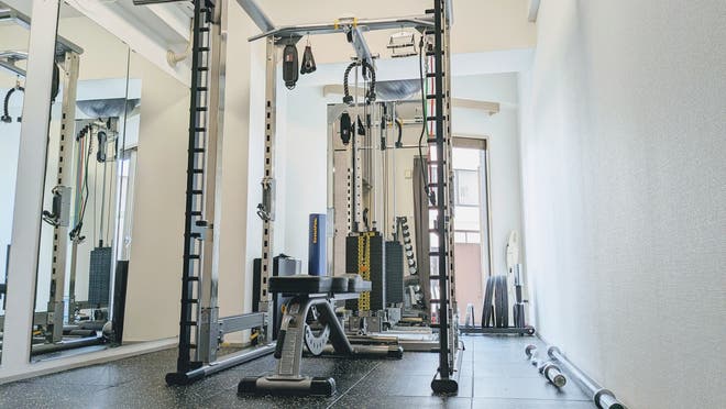 💫リニューアル💫土日割1980円/1h💰五反田駅徒歩2分🚶設備充実💪清潔感✨撮影OK📹パーソナル、合トレ、ソロトレに!の写真1