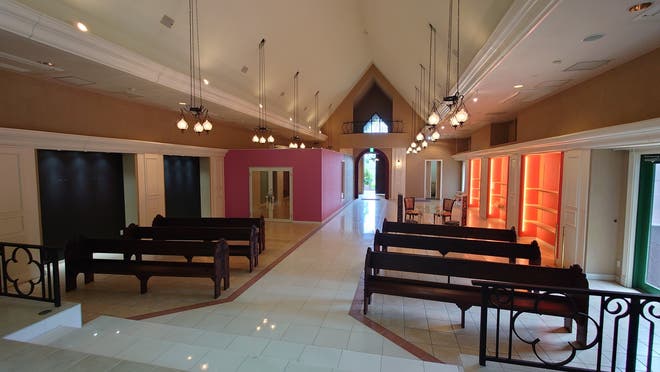 佐野市奈良渕町にある元結婚式場の教会 多目的スペース の写真5