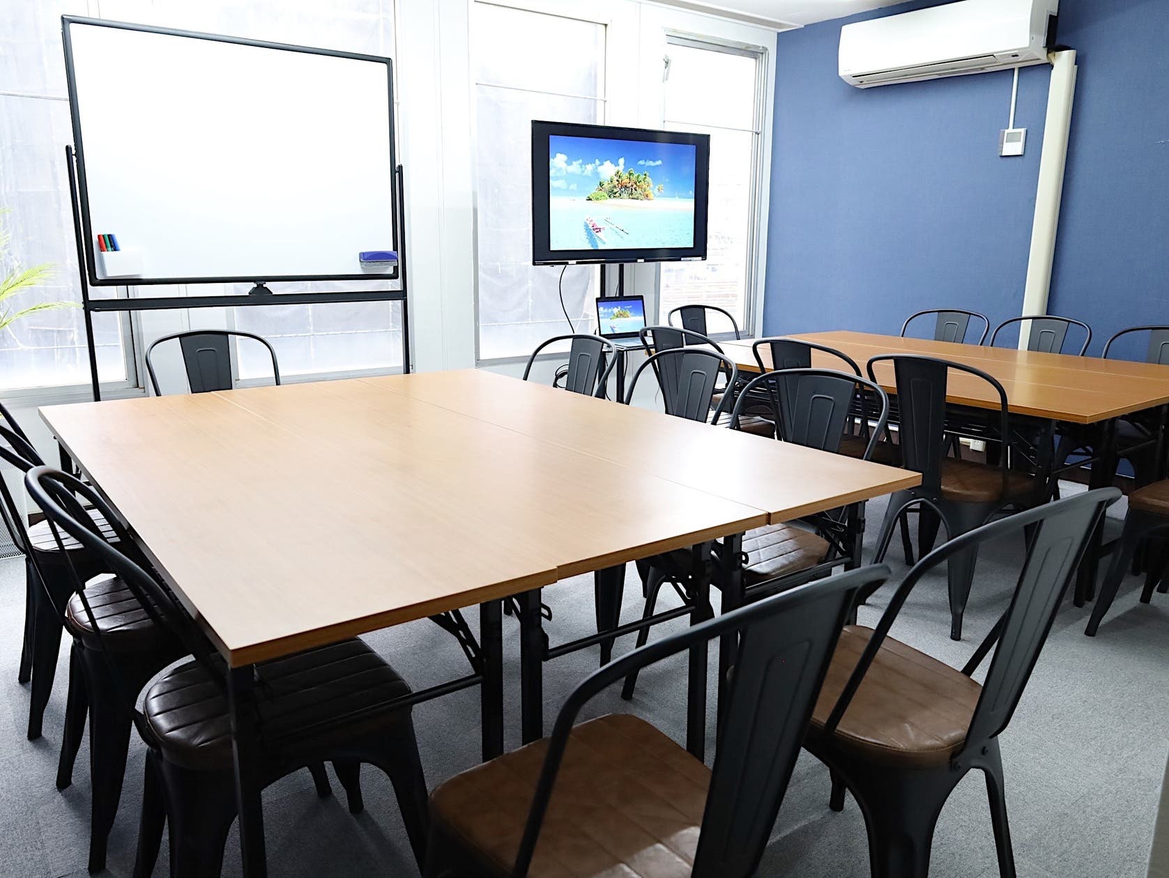 千葉駅西口徒歩2分/最大18名/飲食/無料Wifi/会議/テレワーク/ボードゲーム/ワークショップの写真9