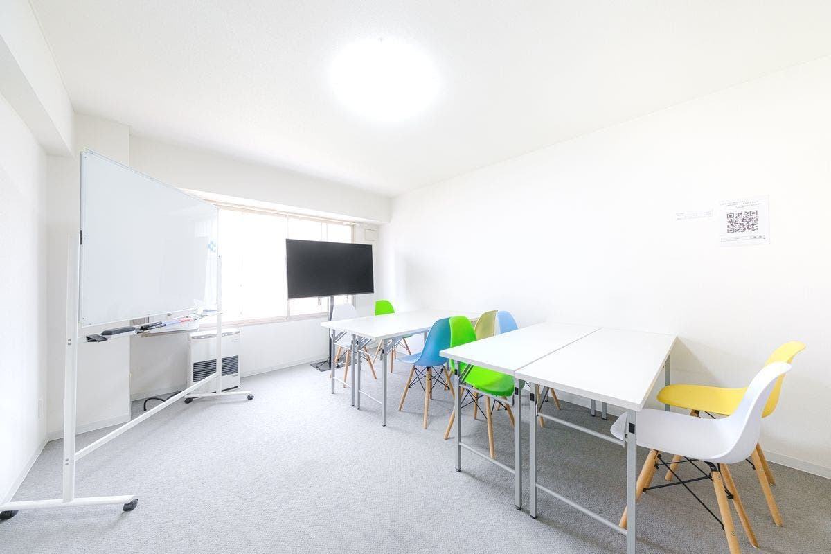 ＜カラフル会議室🌈大通＞【室内動画あり】⭐️ｲﾝﾎﾞｲｽ対応⭐️応援特価⭐️広く(28㎡)明るいお部屋で快適に⭐️ 設備充実の写真5