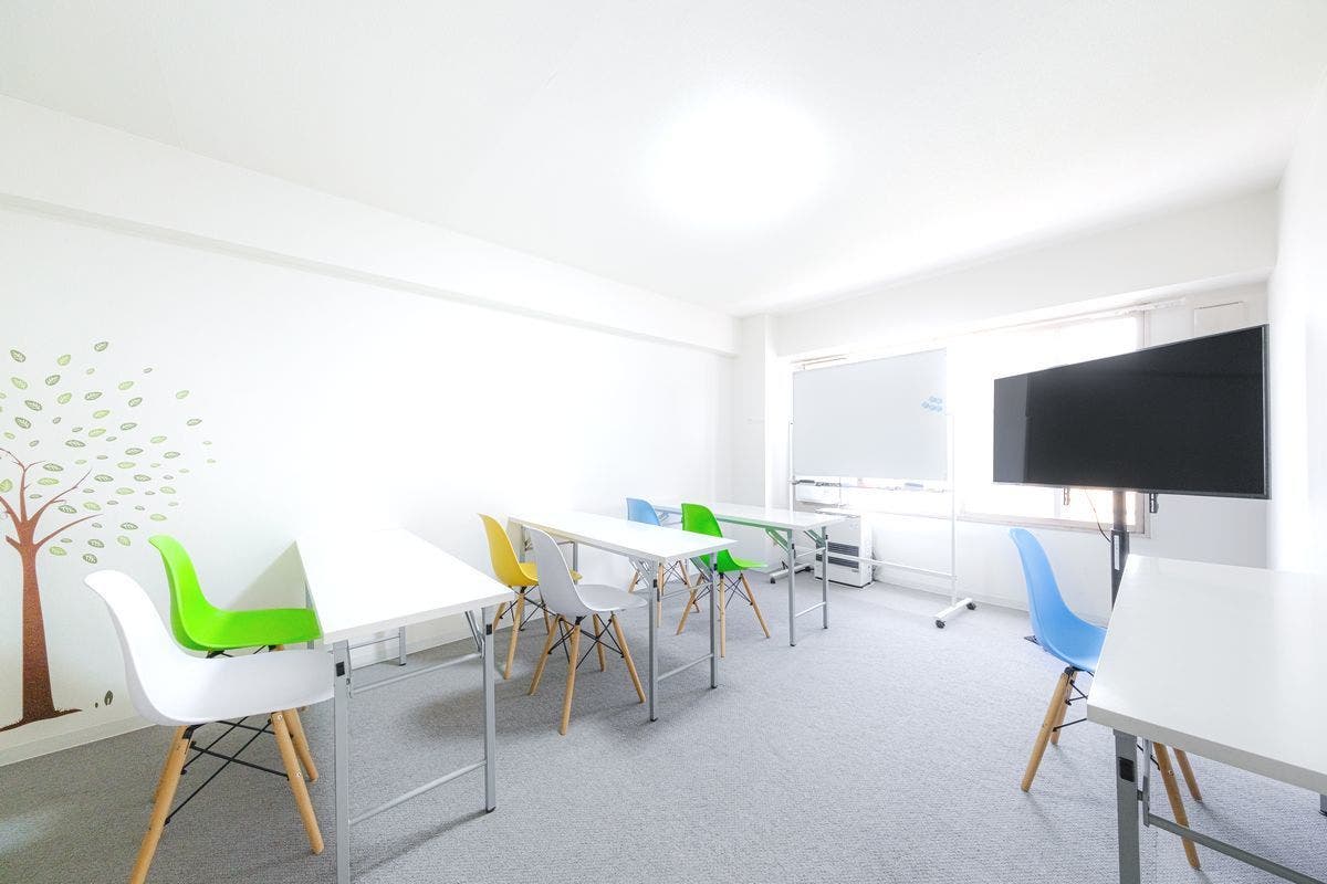 ＜カラフル会議室🌈大通＞【室内動画あり】⭐️ｲﾝﾎﾞｲｽ対応⭐️応援特価⭐️広く(28㎡)明るいお部屋で快適に⭐️ 設備充実の写真7