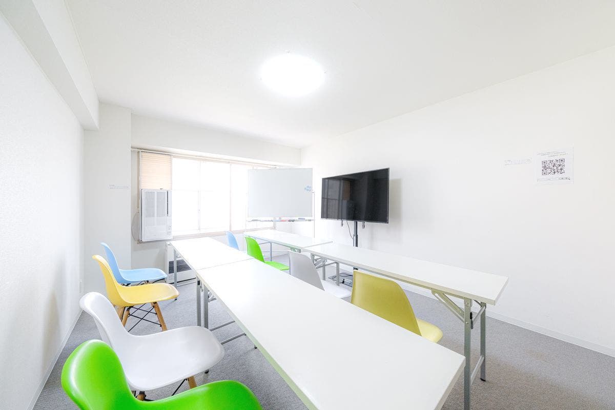 ＜カラフル会議室🌈大通＞【室内動画あり】⭐️ｲﾝﾎﾞｲｽ対応⭐️応援特価⭐️広く(28㎡)明るいお部屋で快適に⭐️ 設備充実の写真11