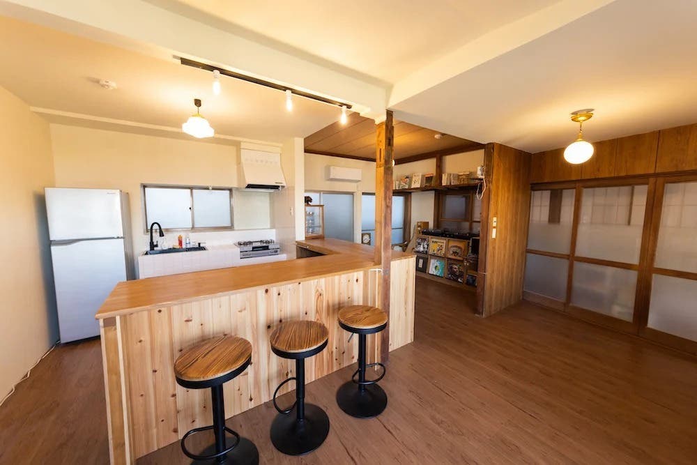 砂浜まで10秒　南房総の原岡桟橋すぐ近く、海が見えるリノベーション一軒家の写真4