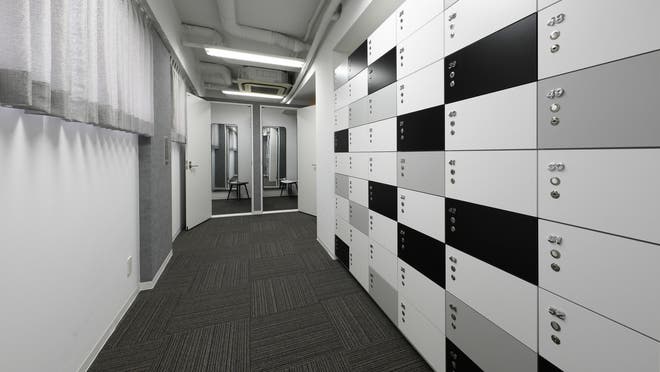 日比谷線六本木駅から徒歩7分、都内最大級のダンスフロア。最大120名収容。Wi-Fiあり。の写真4