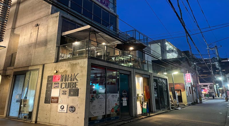 大名の中心地。テラス付きの完全個室利用可能スペース。BBQプラン大好評！ギャラリー利用可能！
