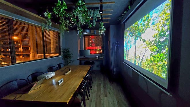 【カフェ風】充実設備🚃北浜5分👢土足OK✨光&有線LAN🪞ミラー🎥プロジェクタ☀二面採光🖥️モニター4台【会議室】の写真18