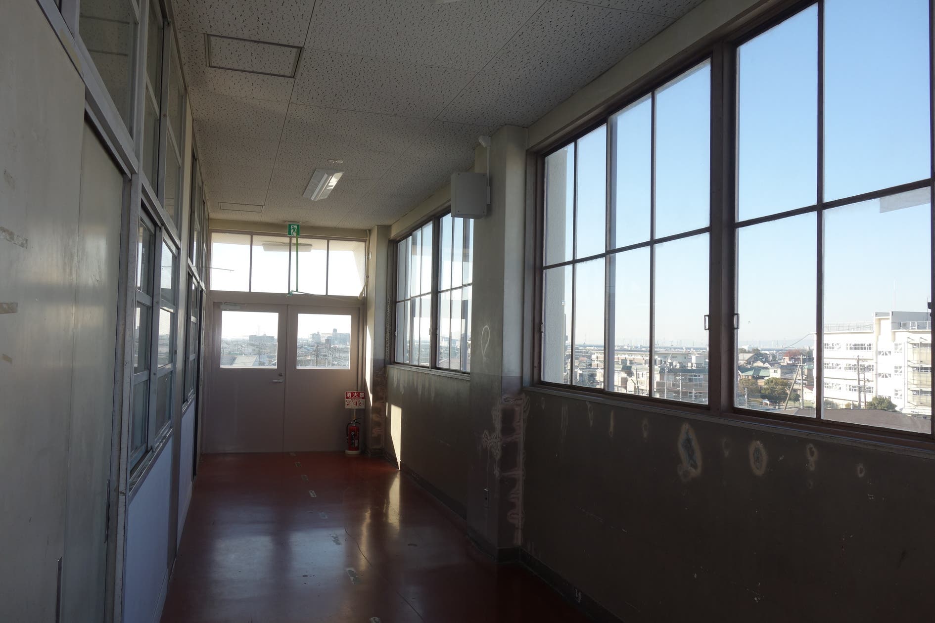 駅ちか！【コスプレ撮影！動画撮影！教室講演！】授業中の教室！小学校のそのままの教室が舞台です！の写真5