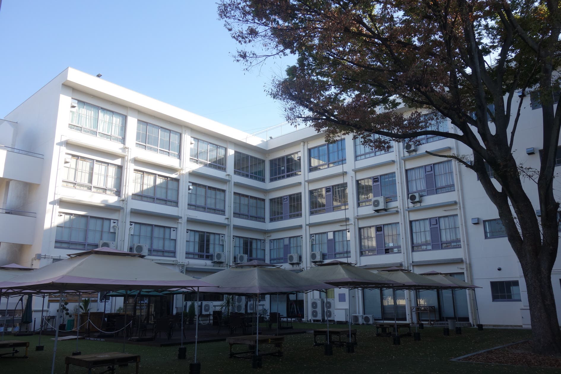 駅ちか！【コスプレ撮影！動画撮影！教室講演！】授業中の教室！小学校のそのままの教室が舞台です！の写真10