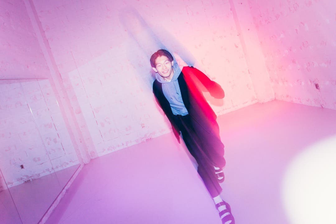 ベストホスト運営✨ 天高5m駅30秒の格安撮影スタジオ！各種撮影用照明、黒バック、グリーンバック、有線LAN完備！の写真9