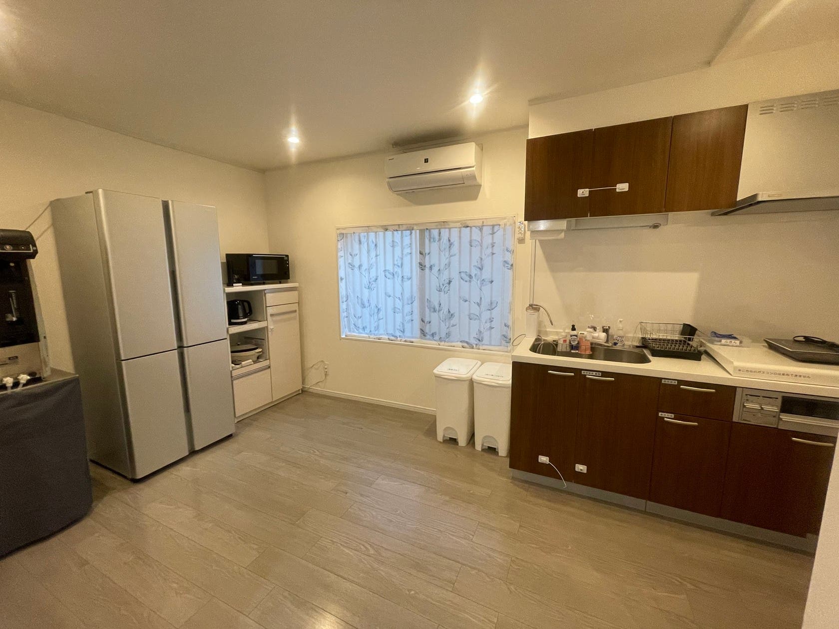 西九条・千鳥橋駅から近く☆USJ近く☆広々スペース最大16名利用可☆75型TV☆24時間利用可☆の写真12