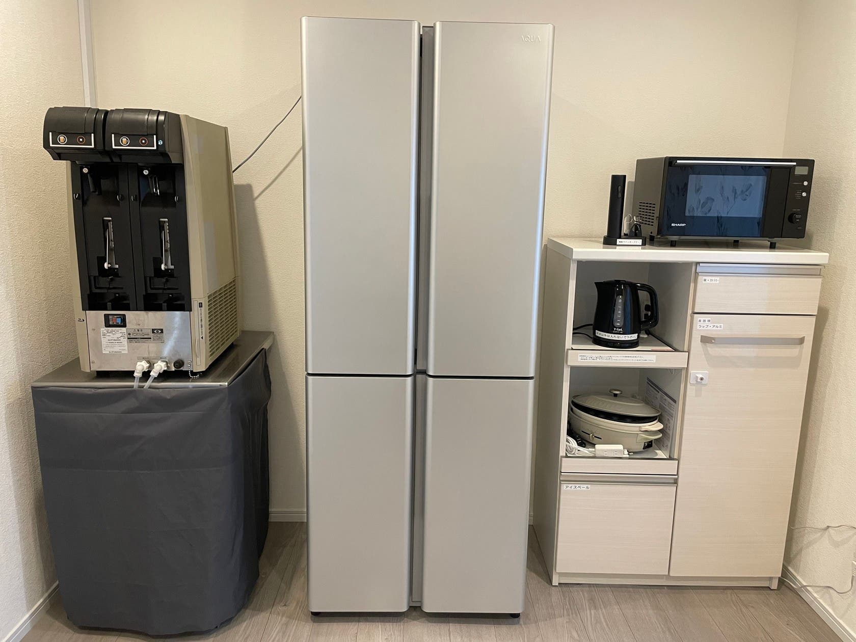 西九条・千鳥橋駅から近く☆USJ近く☆広々スペース最大16名利用可☆75型TV☆24時間利用可☆の写真13