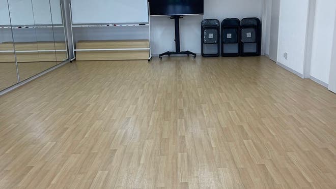 「湘南海岸まで車で8分」 「ららぽーと湘南平塚 徒歩5分」 湘南最高の立地多目的スペース!!の写真1