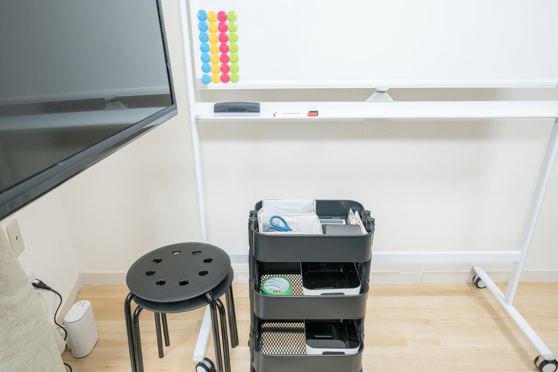 【渋谷駅3分】光回線高速WiFi、大型モニター、ホワイトボード完備☆いつでも清潔な会議室の写真10