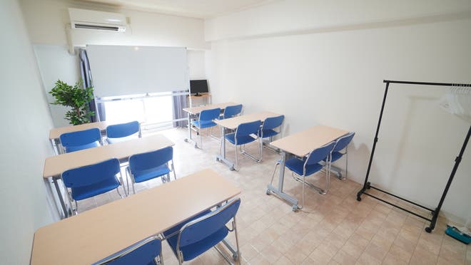 <新大阪レンタル会議室>駅近🚃光回線Wi-Fi📶モニター🖥会議/商談/テレワーク/Zoom/作業場所/自習の写真1