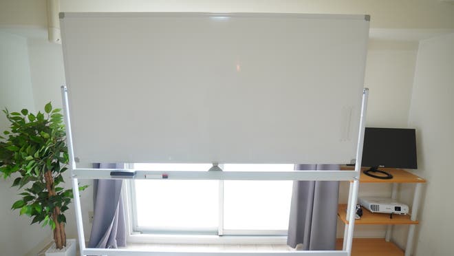 <新大阪レンタル会議室>駅近🚃光回線Wi-Fi📶モニター🖥会議/商談/テレワーク/Zoom/作業場所/自習の写真8