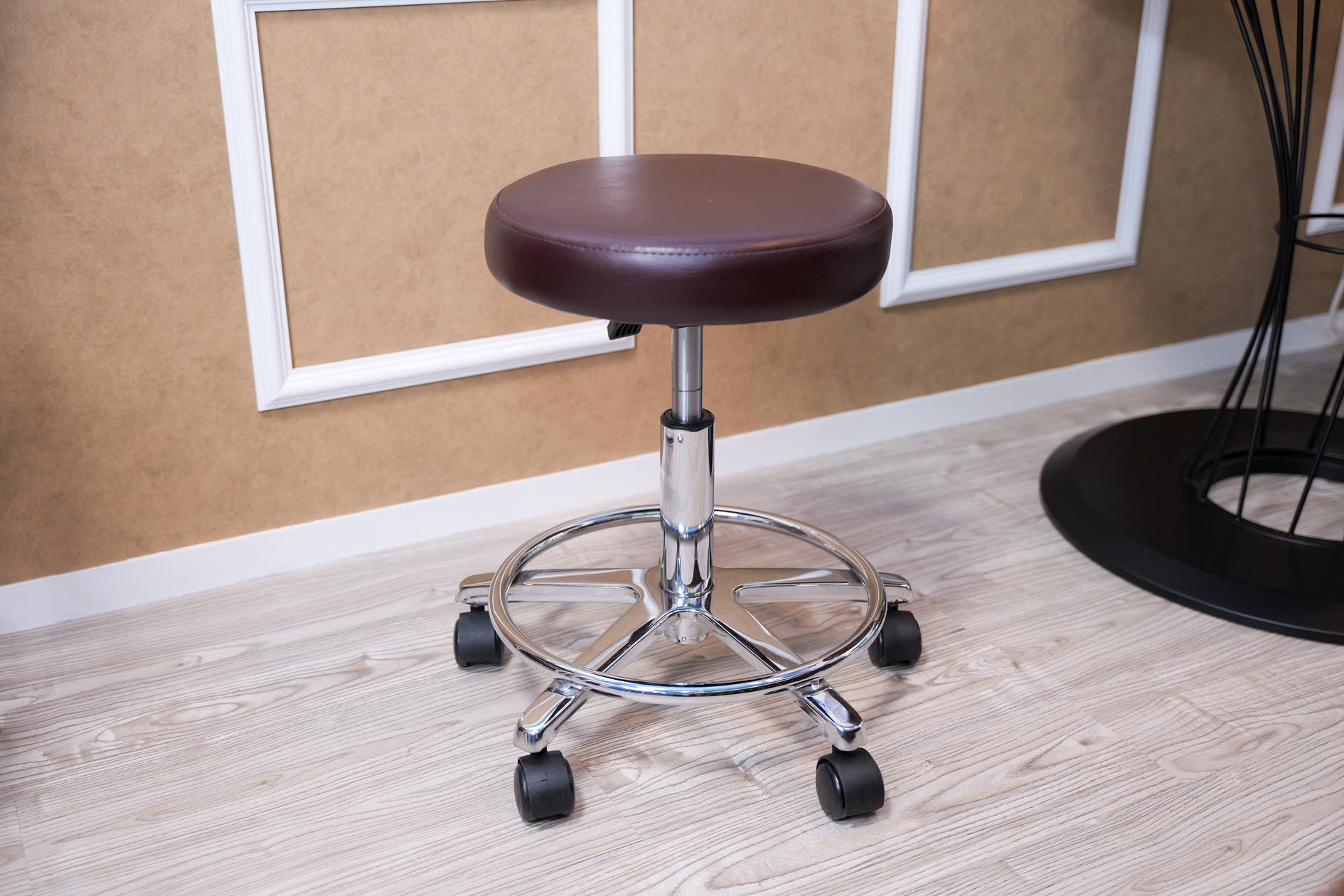 👑リオンズ新宿御苑前👑ヨーロッパ調/完全個室型サロン 🌺/エステ💆‍♀️リラク・整体💅撮影可/エレベーター有・新宿御苑前駅3分の写真14