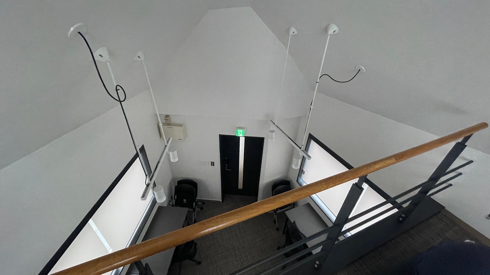 【青砥駅前のプレミアムスペース】55平米、最大16名まで利用可能な広々空間　（ビジネスとパーティでの利用比率はほぼ半々です）の写真7