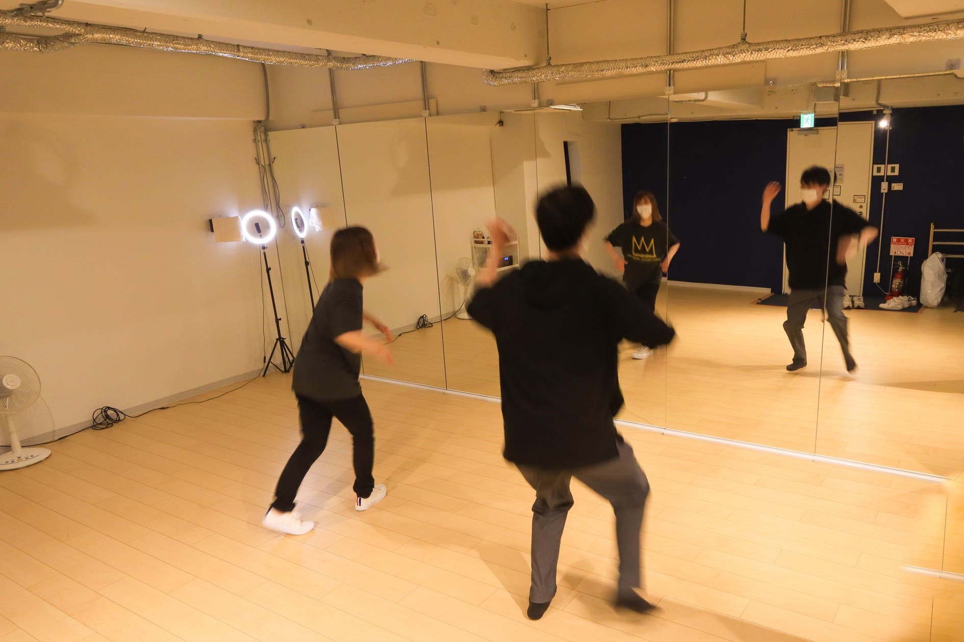 【🌟三角公園目の前🌟】ダンスもできるレンタルスタジオ｜24時間利用可能⏰幅5.4ｍ高さ2ｍの大型鏡の写真8