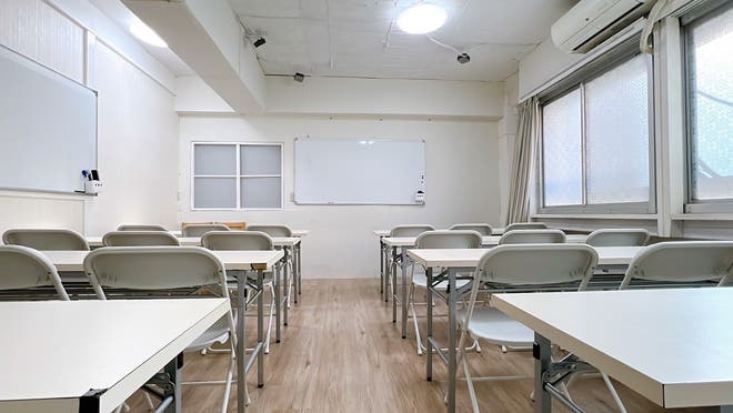 ⭐️稽古場や余興のレッスンに最適⭐️壁一面ミラー&ヨガマット有⭐️の写真8