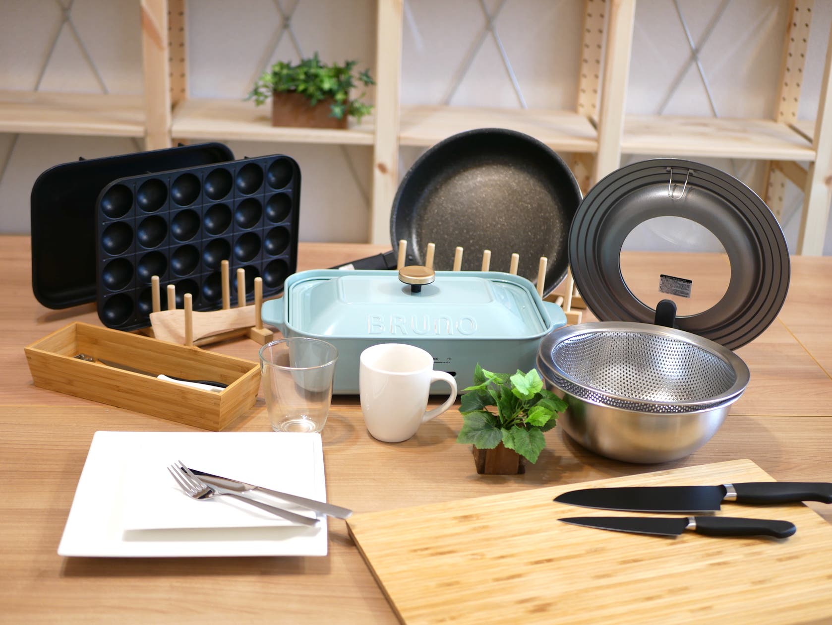 「高田馬場駅 徒歩2分🚶！大型モニター、電子レンジ、調理器具で、セミナーから懇親会、女子会などに最適👥✨」の写真14