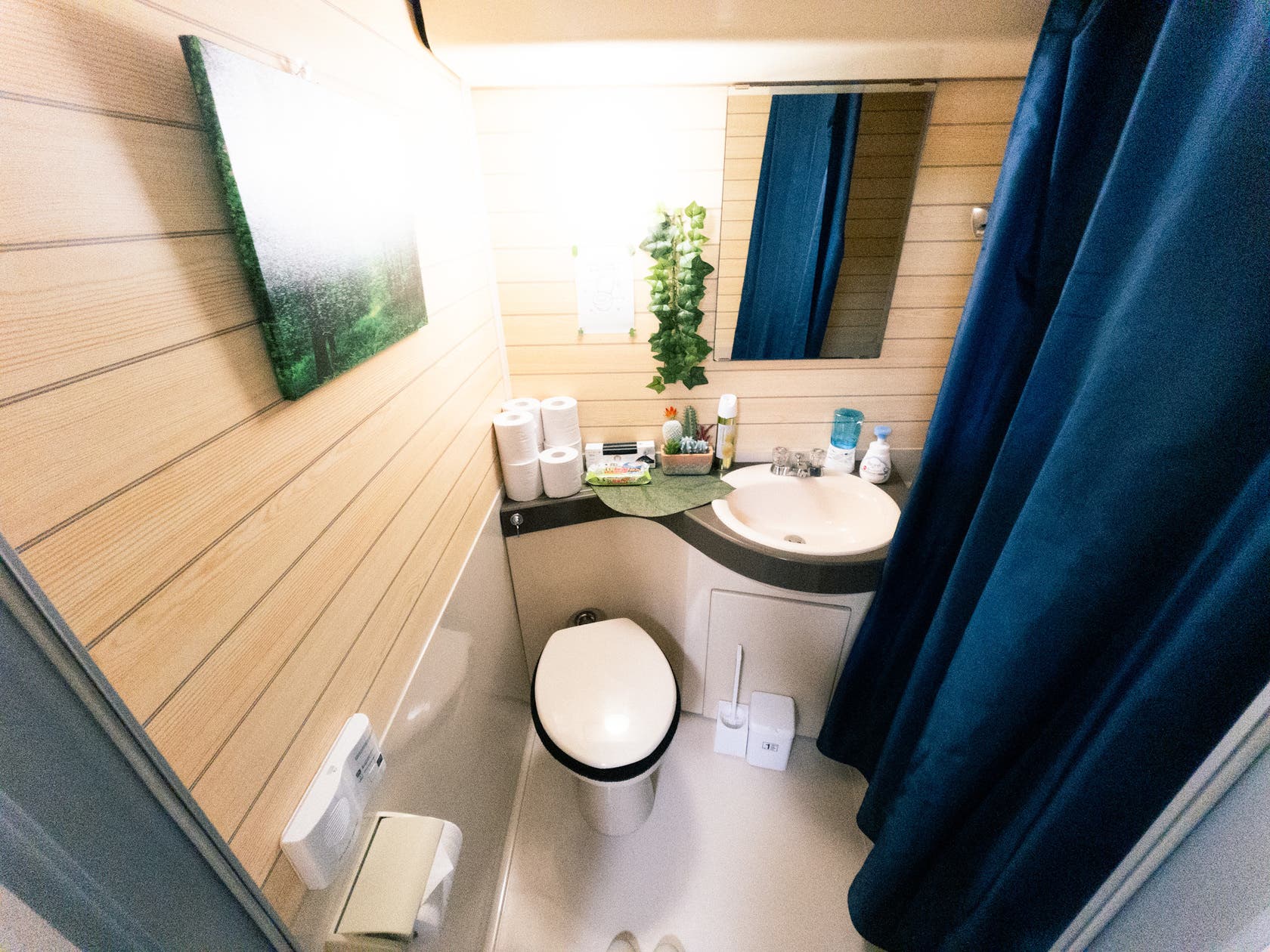 全身鏡◆新式エアコン◆中型冷蔵庫◆高速光◆ゴミ捨無料◆ドリンク豊富◆土足OKの写真9