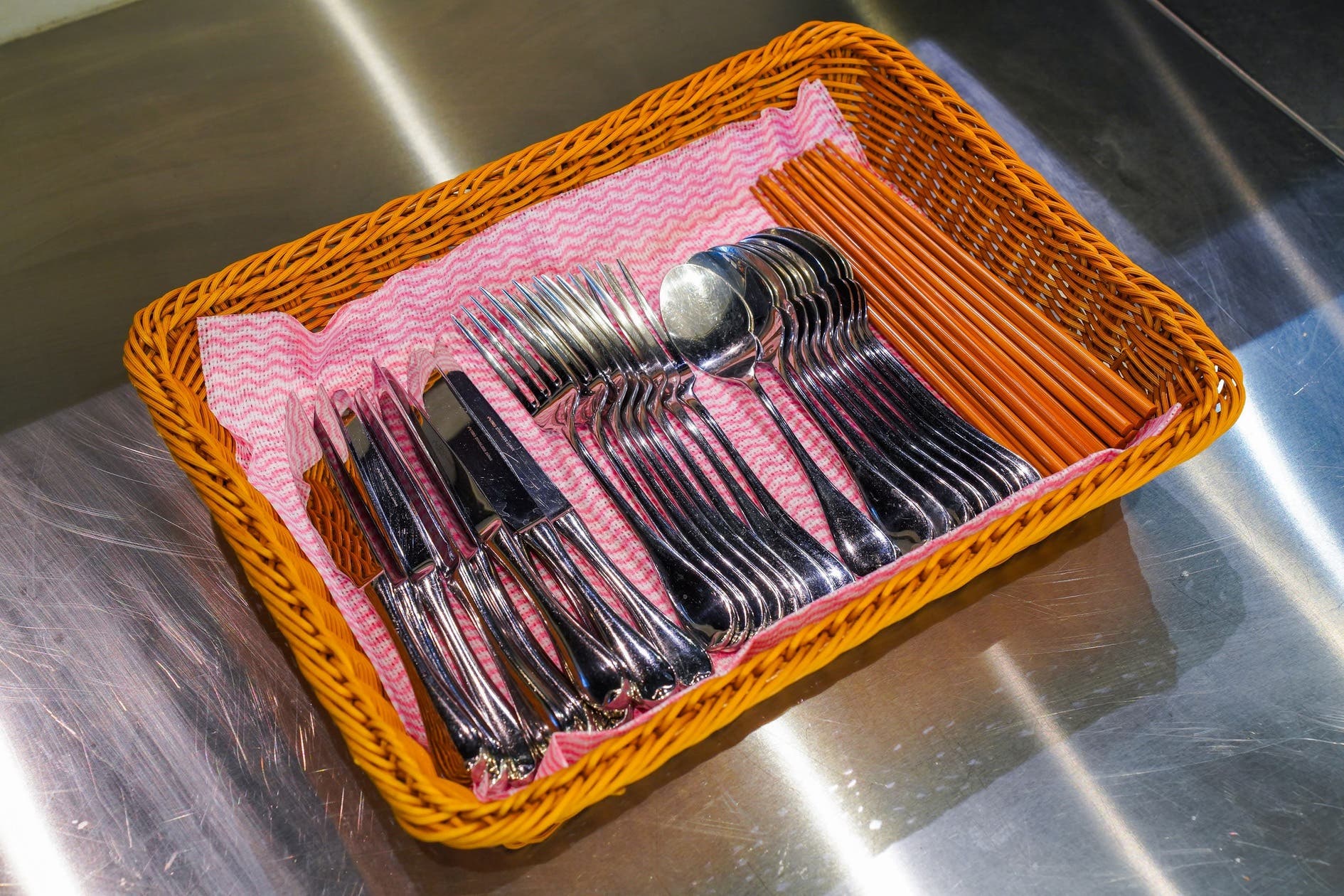 キッチン機材の一式レンタルの画像2