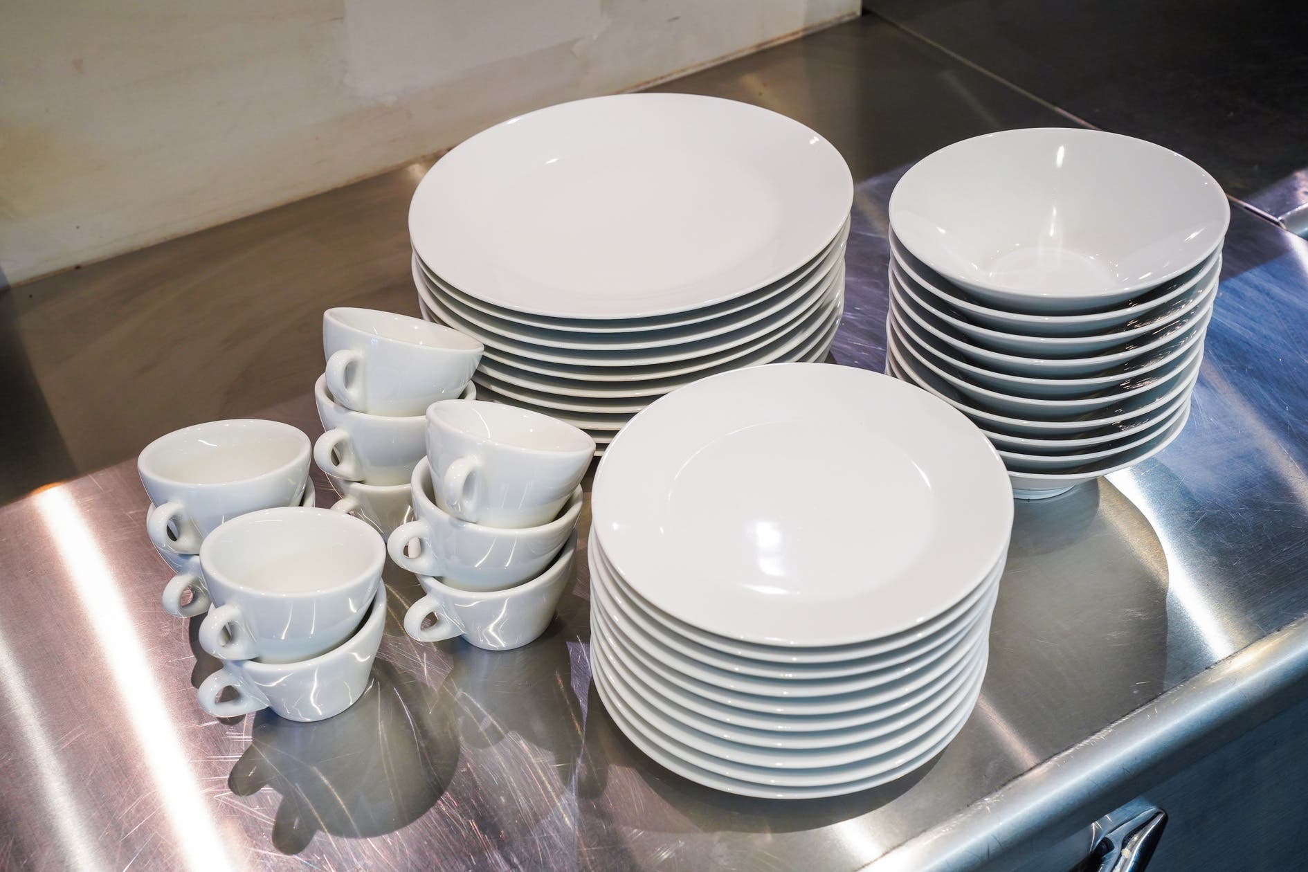 キッチン機材の一式レンタルの画像3