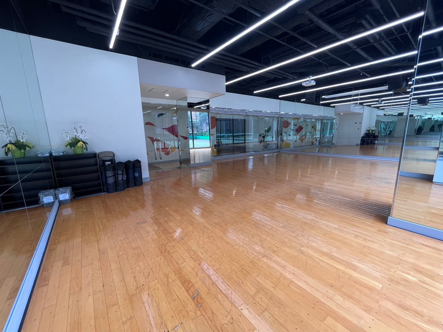 オープン価格★【北品川駅5分/マリオットホテル隣】自然光が入る2面鏡のダンススタジオ/レッスン・オーディション・スクール利用にの写真4