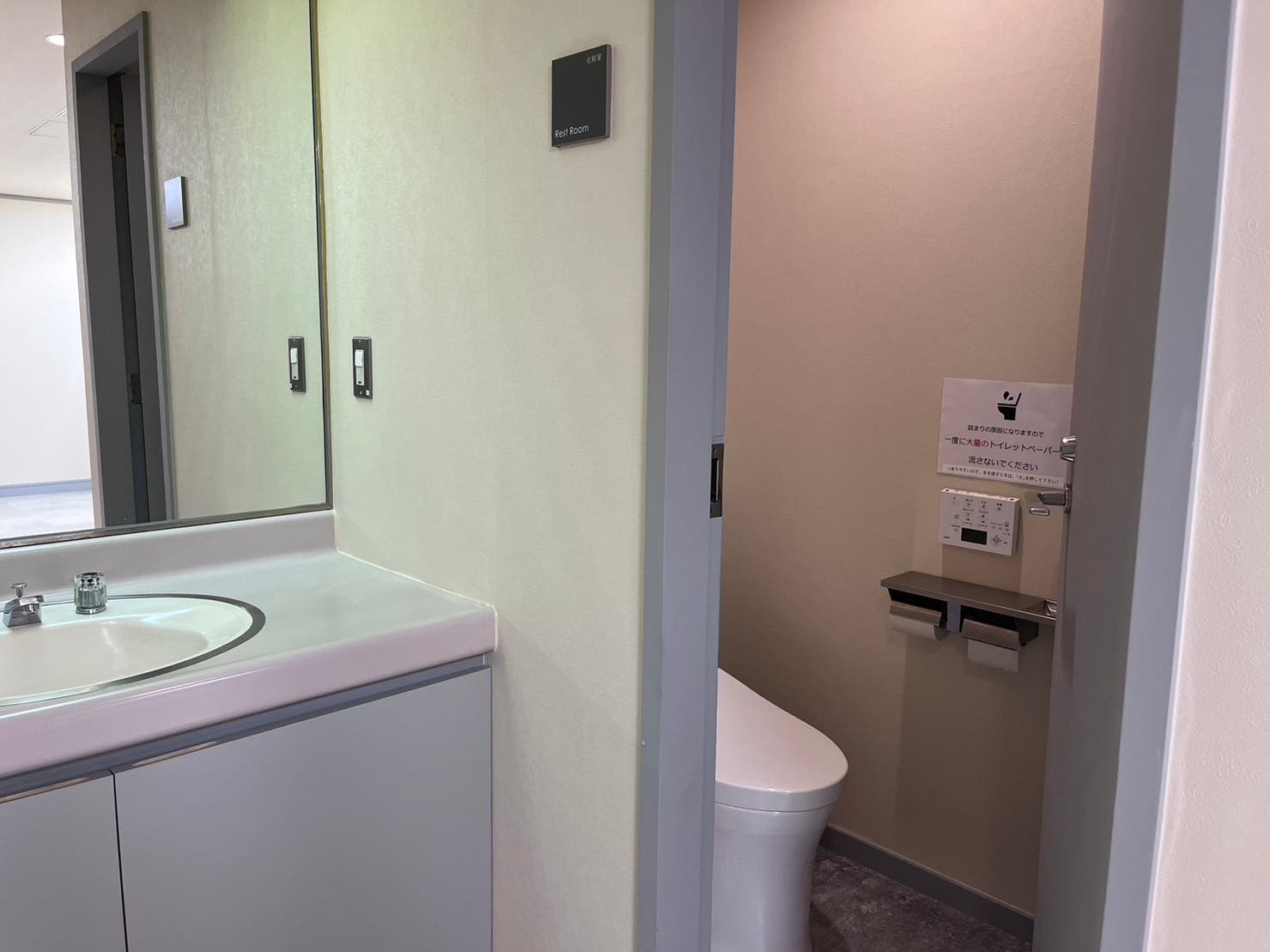 オープン価格★【北品川駅5分/マリオットホテル隣】自然光が入る2面鏡のダンススタジオ/レッスン・オーディション・スクール利用にの写真19