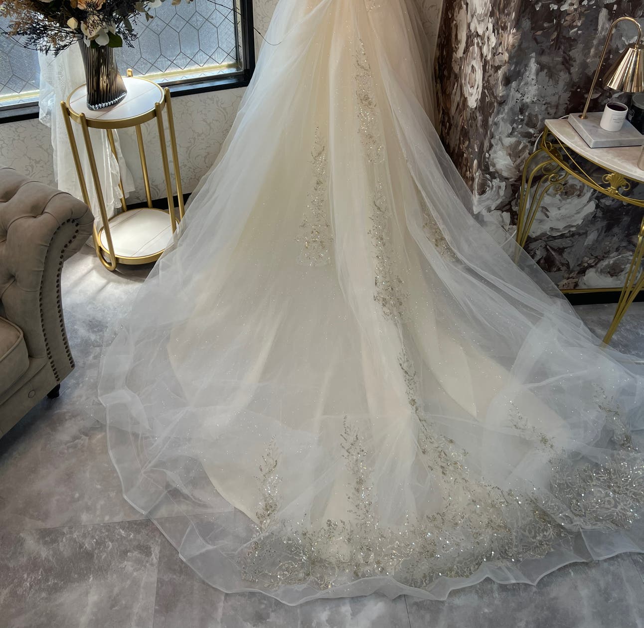 ウエディングドレスのレンタルの画像5