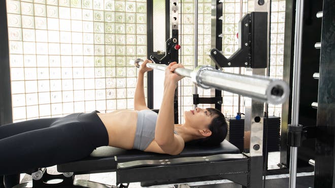 【五反田駅東口 徒歩3分】完全個室・広々34㎡・24時間営業・高品質マシン完備・有酸素マシン完備の写真4