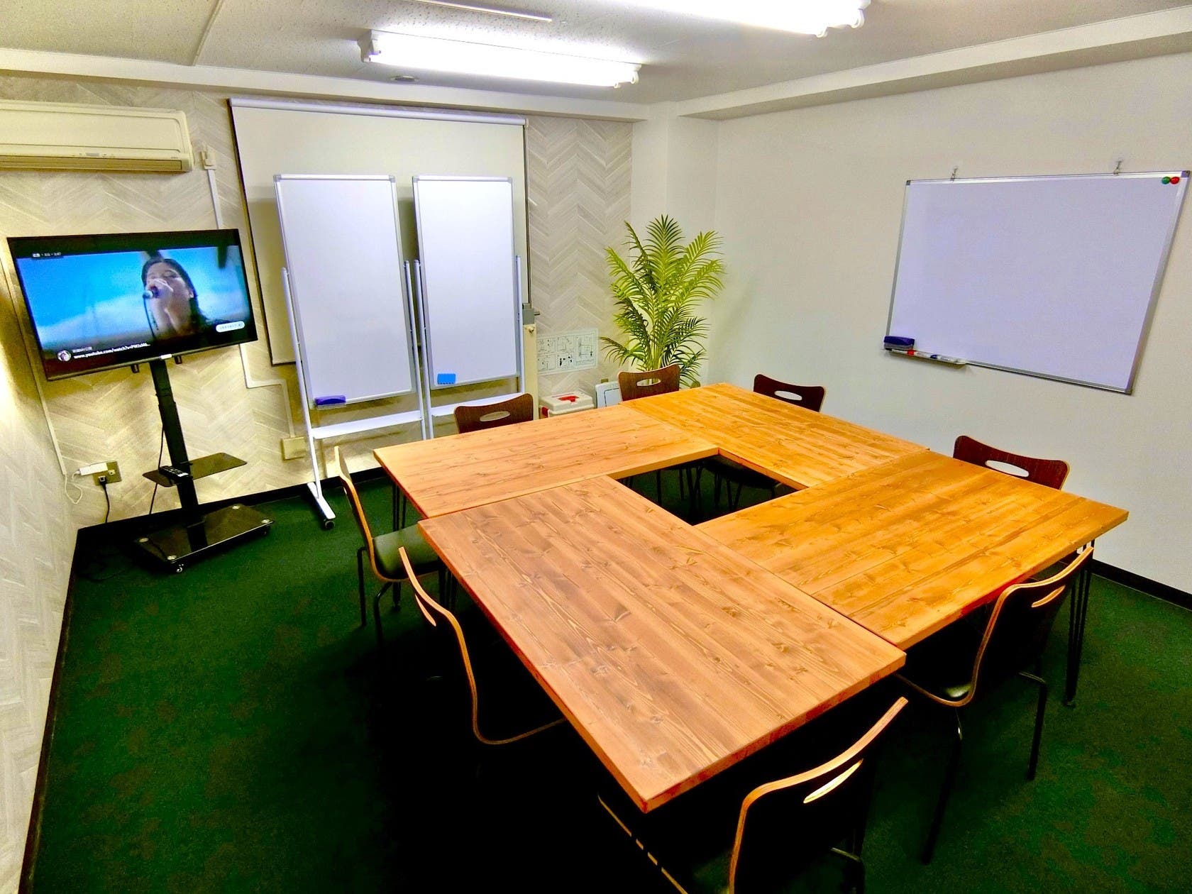 ★ComfortSpace秋葉原Ⅳ★駅4分　大型テーブル、電子レンジ、マッサージベッド、TVモニタ完備の写真5