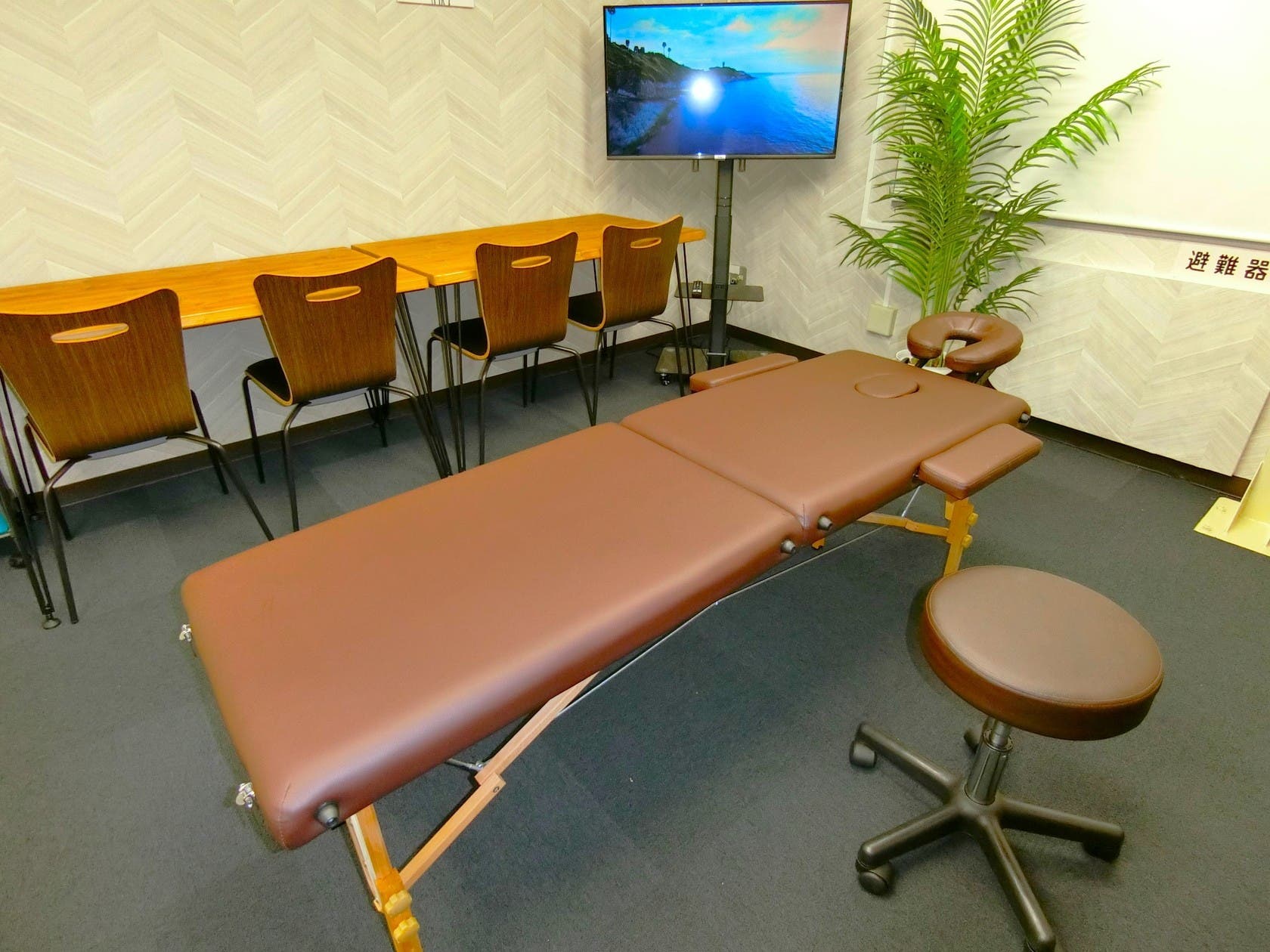 ★ComfortSpace秋葉原Ⅳ★駅4分　大型テーブル、電子レンジ、マッサージベッド、TVモニタ完備の写真7