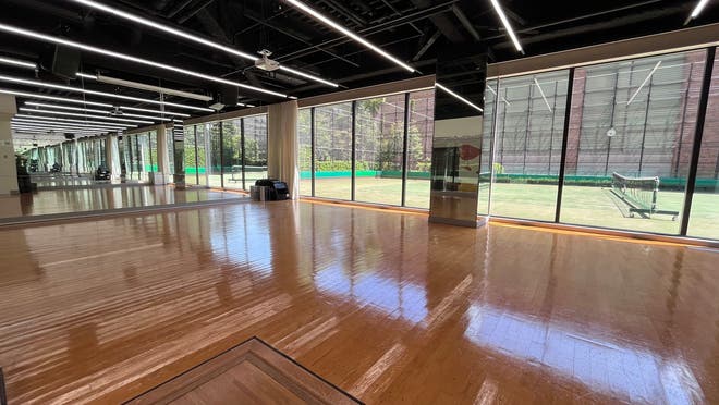 オープン価格★【北品川駅5分/マリオットホテル隣】自然光が入る2面鏡のダンススタジオ/レッスン・オーディション・スクール利用にの写真1