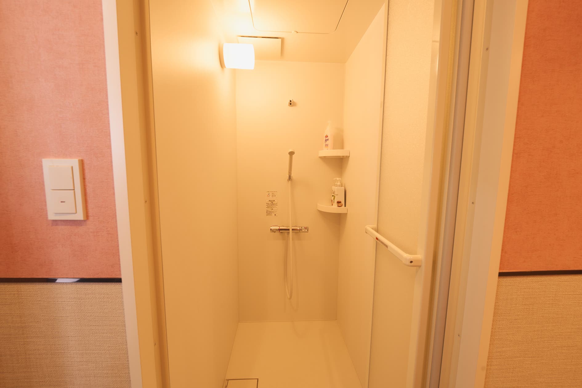 シャワー利用（シャンプー類付き）の画像1