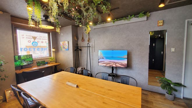 【カフェ風】充実設備🚃北浜5分👢土足OK✨光&有線LAN🪞ミラー🎥プロジェクタ☀二面採光🖥️モニター4台【会議室】の写真5