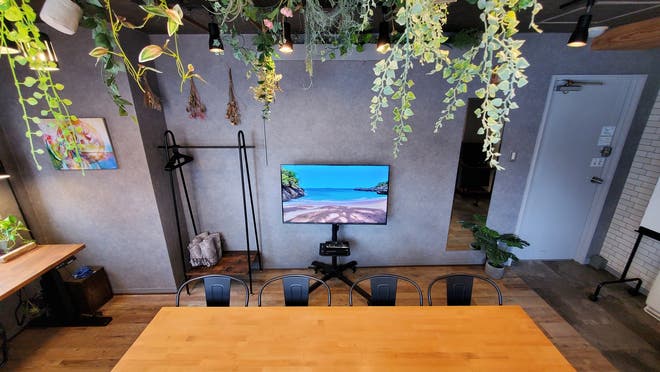 【カフェ風】充実設備🚃北浜5分👢土足OK✨光&有線LAN🪞ミラー🎥プロジェクタ☀二面採光🖥️モニター4台【会議室】の写真2