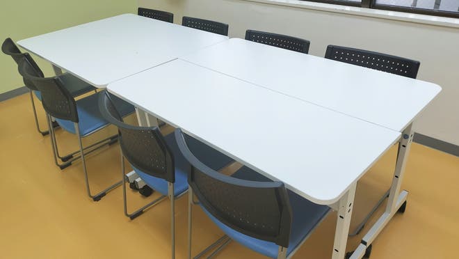 【壺川駅徒歩5分】定員8+α名!プロジェクター含む備品・高速Wi-Fi無料!旭町101会議室の写真1